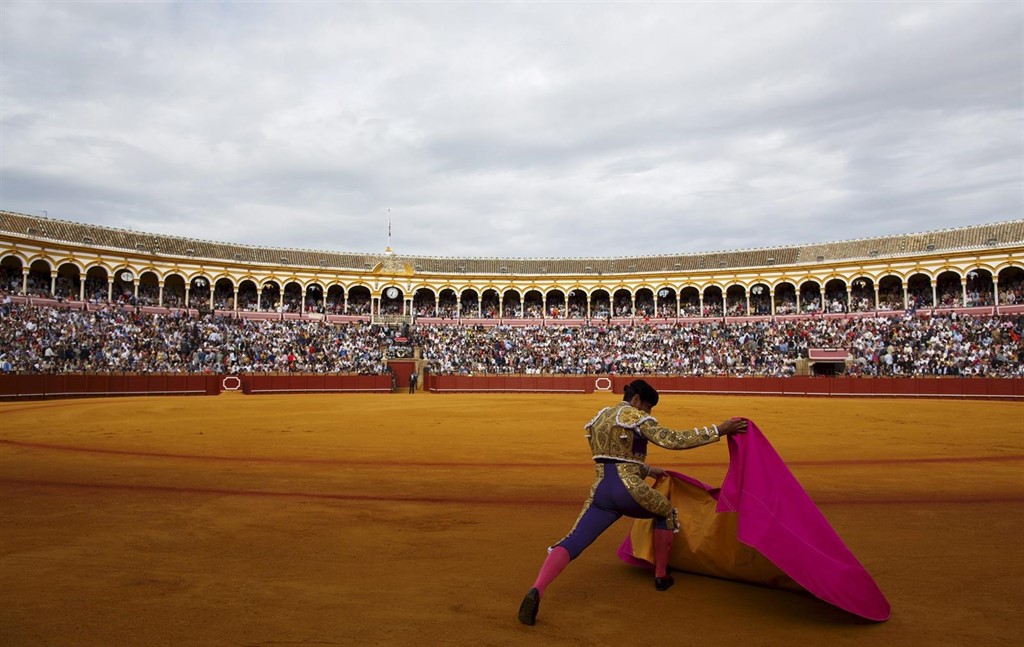 Jesulín de Ubrique, Cayetano Martínez de Irujo y más, pasión por los toros