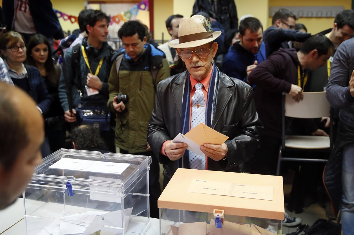 Elecciones Generales 2015: Galería de imágenes de la jornada electoral