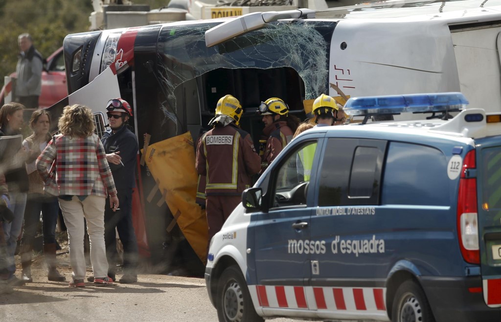 Un accidente de autocar causa 13 muertos en Tarragona