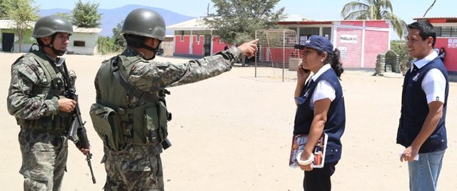 Policía y Ejército peruano trabajan para garantizar seguridad durante ...