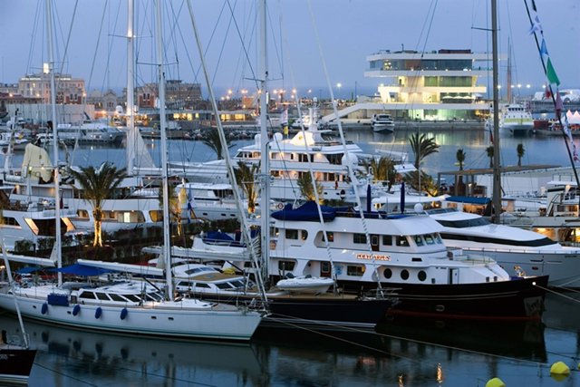 La Marina Real abre sus puertas para ofrecer a una gran variedad de ...