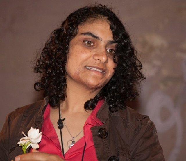 Nadia Ghulam: "Si Europa reconstruyese las fábricas de Afganistán no ...