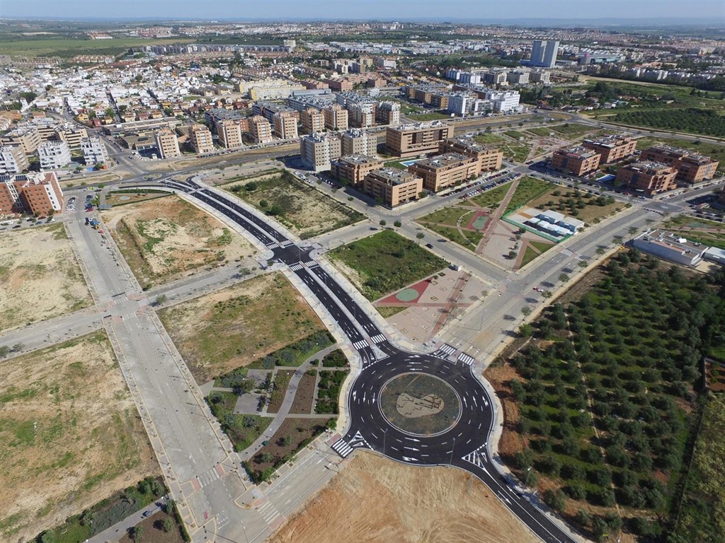 Mairena del Aljarafe abre un nuevo viario para conectar su zona sur