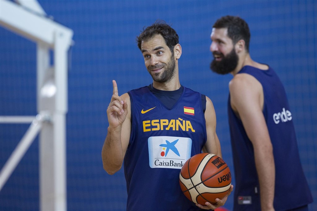 Calderón: "La experiencia nos tiene que servir para el debut"