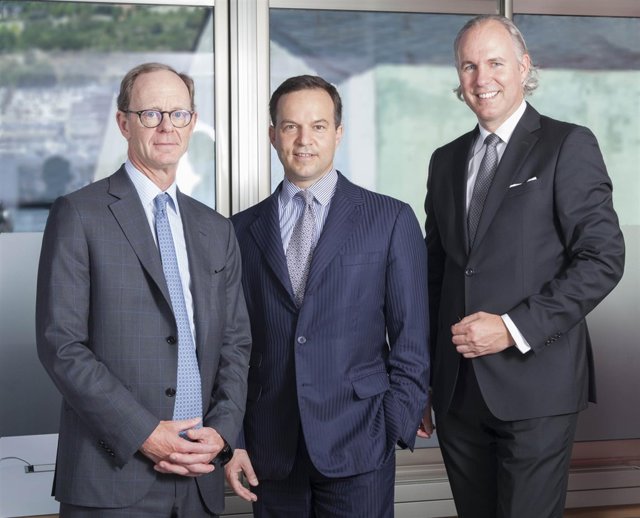 JC Flowers anuncia "mejoras sustanciales" para los clientes de Vall ...