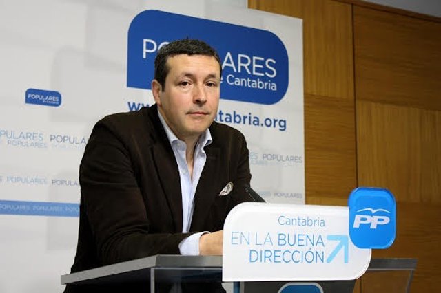 Iñigo Fernández ocupará el escaño de De la Serna en el Parlamento