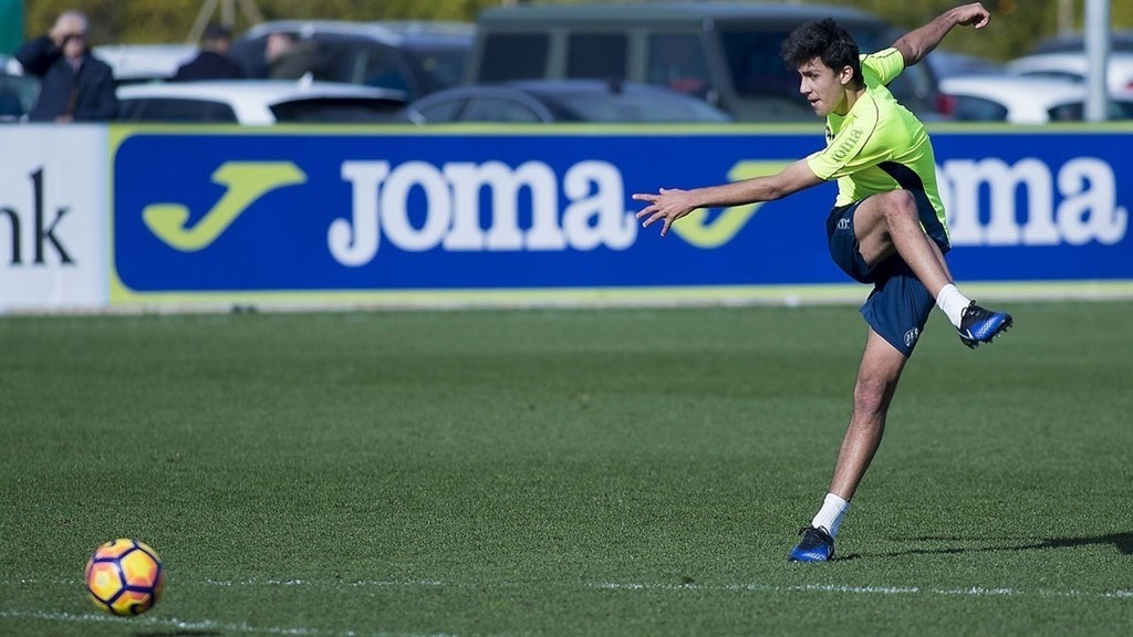 Rodrigo (Villarreal): "Nuestro objetivo es alcanzar la zona de arriba"