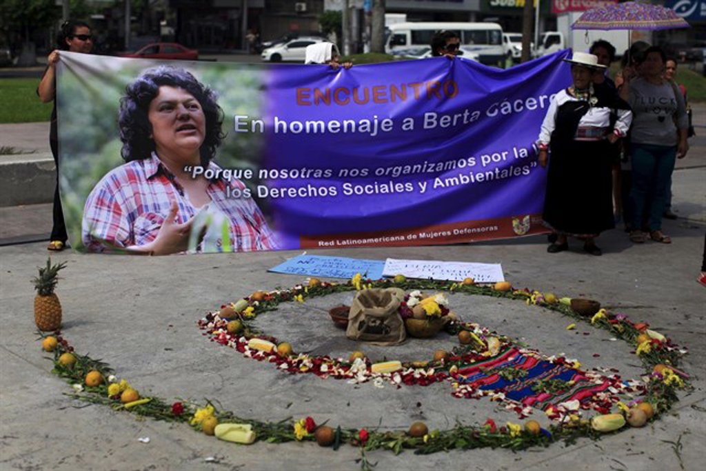 Un Año Del Asesinato De Berta Cáceres