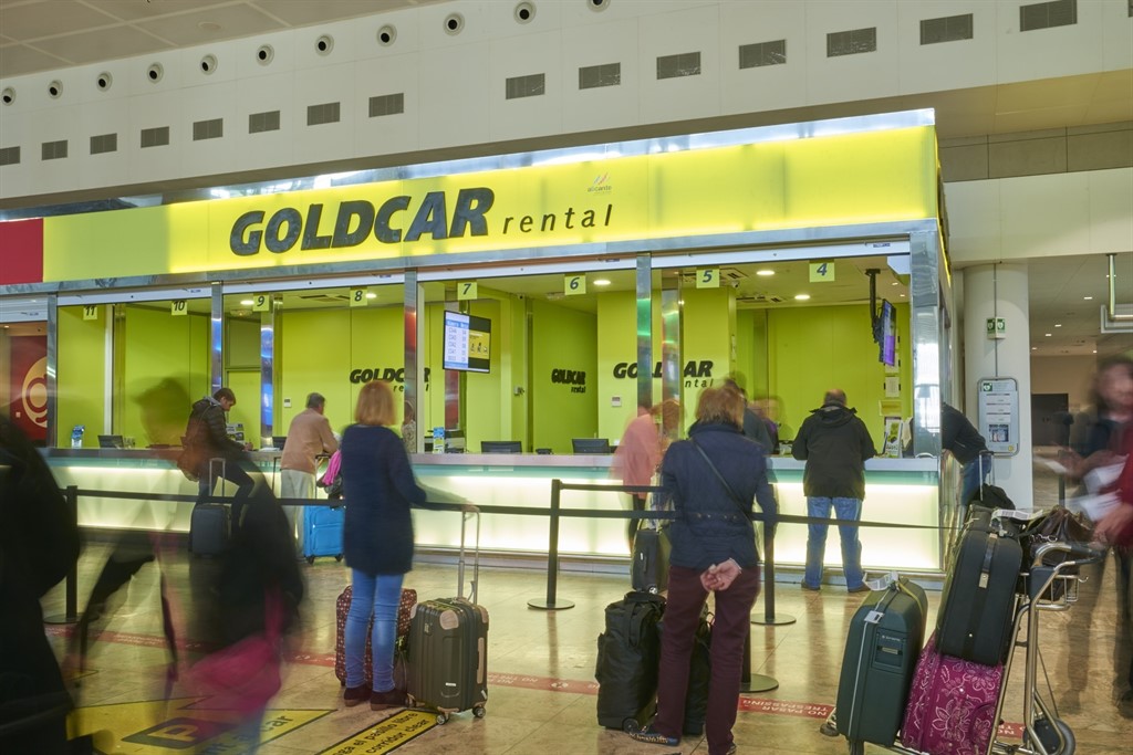 Goldcar expande su presencia en Francia y Portugal