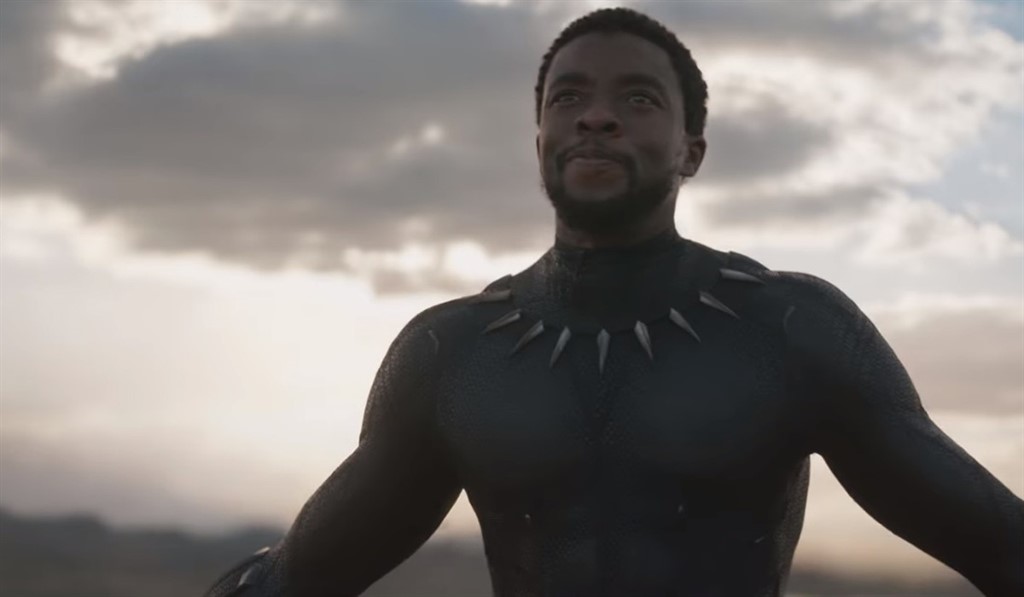 Teaser tráiler de Black Panther: T'Challa se convierte en el rey de la ...