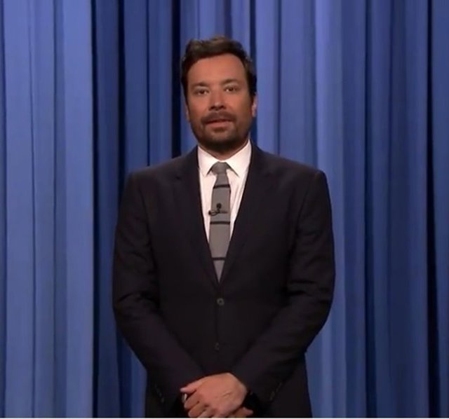 El comediante Jimmy Fallon se expresa incrédulo sobre el resultado del ...