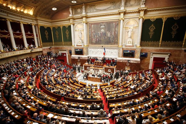 La nueva Asamblea Nacional francesa arranca proclamado a François de ...