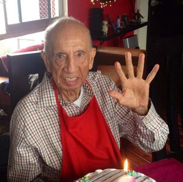 Fallece el actor y humorista mexicano Héctor Lechuga