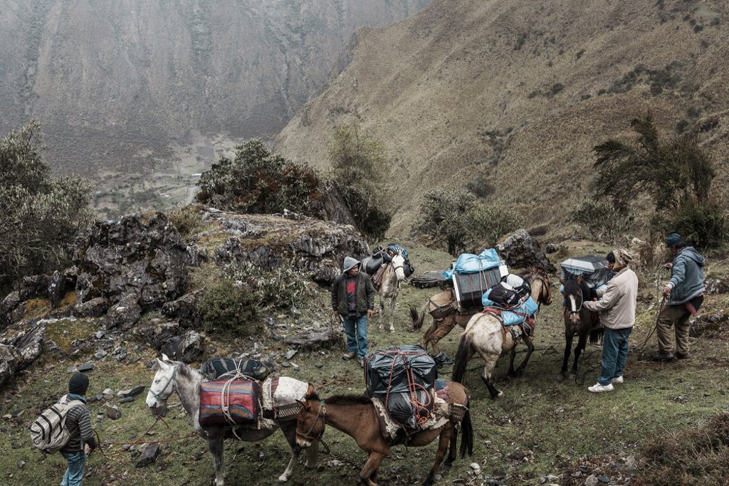 Enterrando a los desaparecidos en Perú 30 años después del conflicto