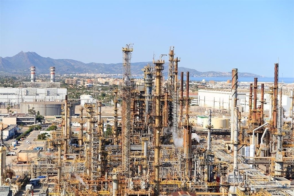 BP inicia la parada técnica de la refinería de Castellón que durará 44 ...