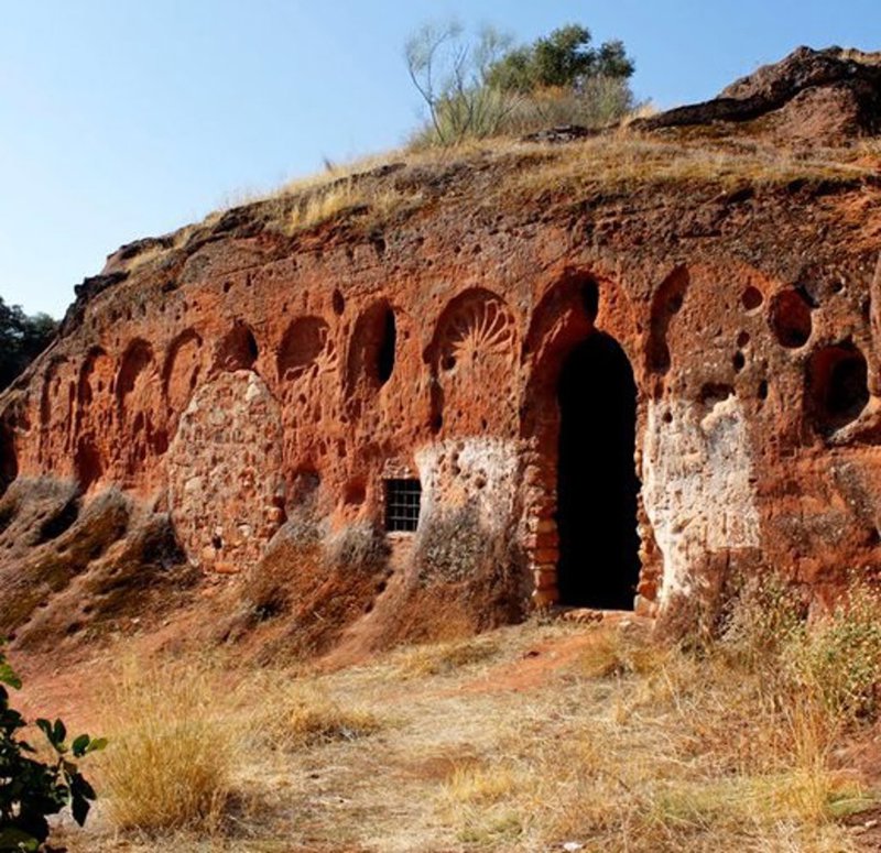 El oratorio de Rus (Jaén), el único rupestre visigótico del sur de ...