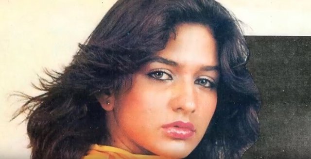 Profanan la tumba de la reina de la belleza venezolana Maye Brandt