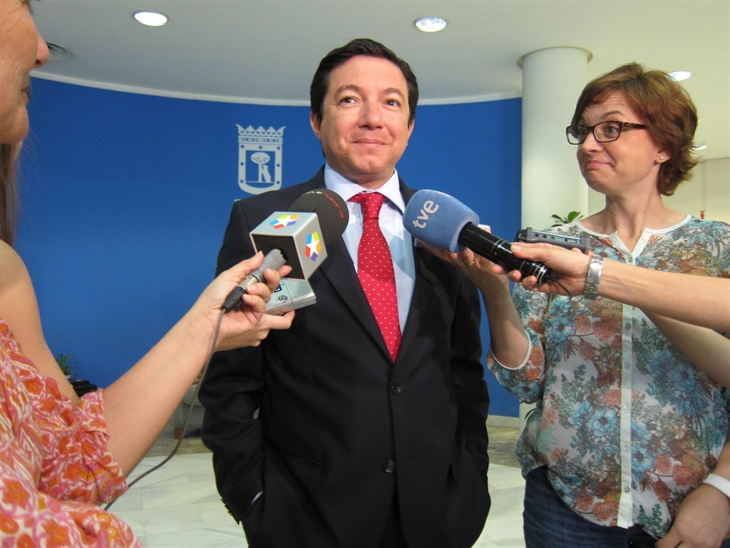 Pedro Calvo dice que abandonó el máster y muestra sorpresa de que la ...