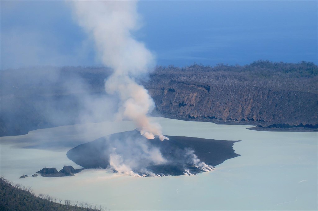 Vanuatu ordena la evacuación obligatoria de la isla de Ambae por la ...