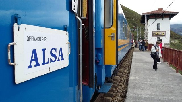 Los Amigos del Ferrocarril llegan a Asturias en un tren operado por ALSA