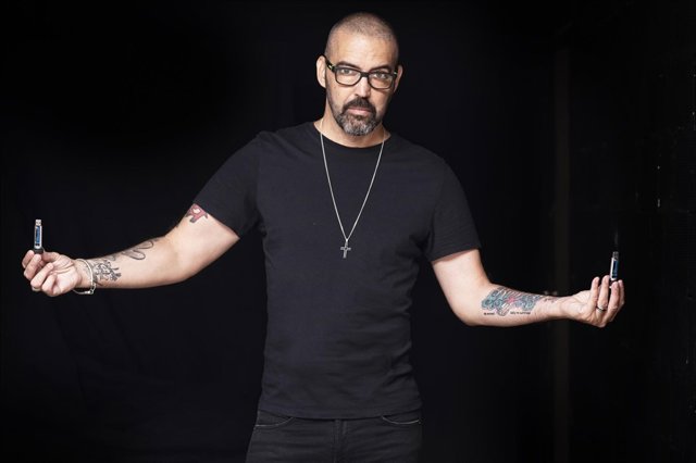 Dj Neil, celebra sus 25 años de éxito y de infierno en la música