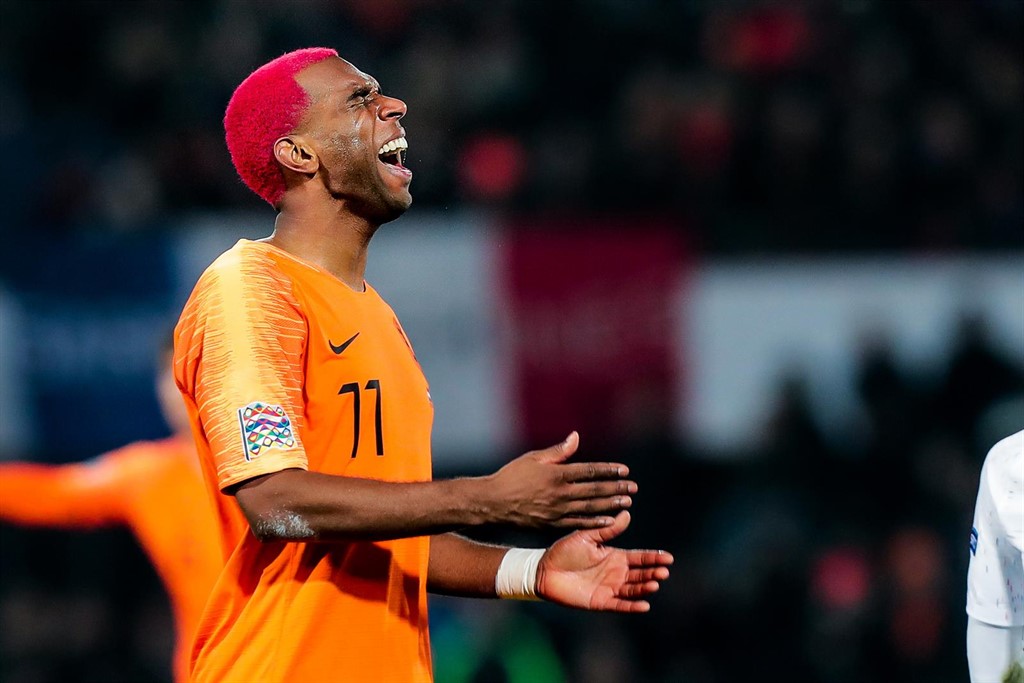 Ryan Babel regresa a la Premier de la mano del Fulham