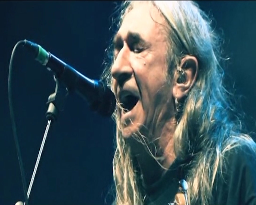 El rockero español, Rosendo Mercado, cumple 65 años