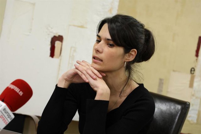 Isa Serra admite que si fuese por ella ya habría coalición con IU ...