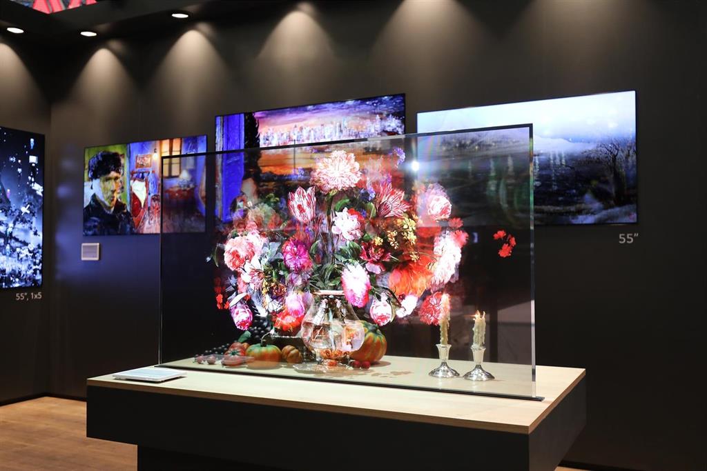 LG presenta una pantalla OLED transparente de vidrio de 55 pulgadas
