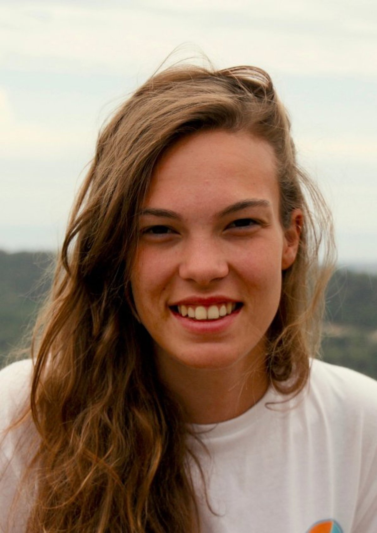 'Con los ojos abiertos', de María Monreal, gana el Navarra ...