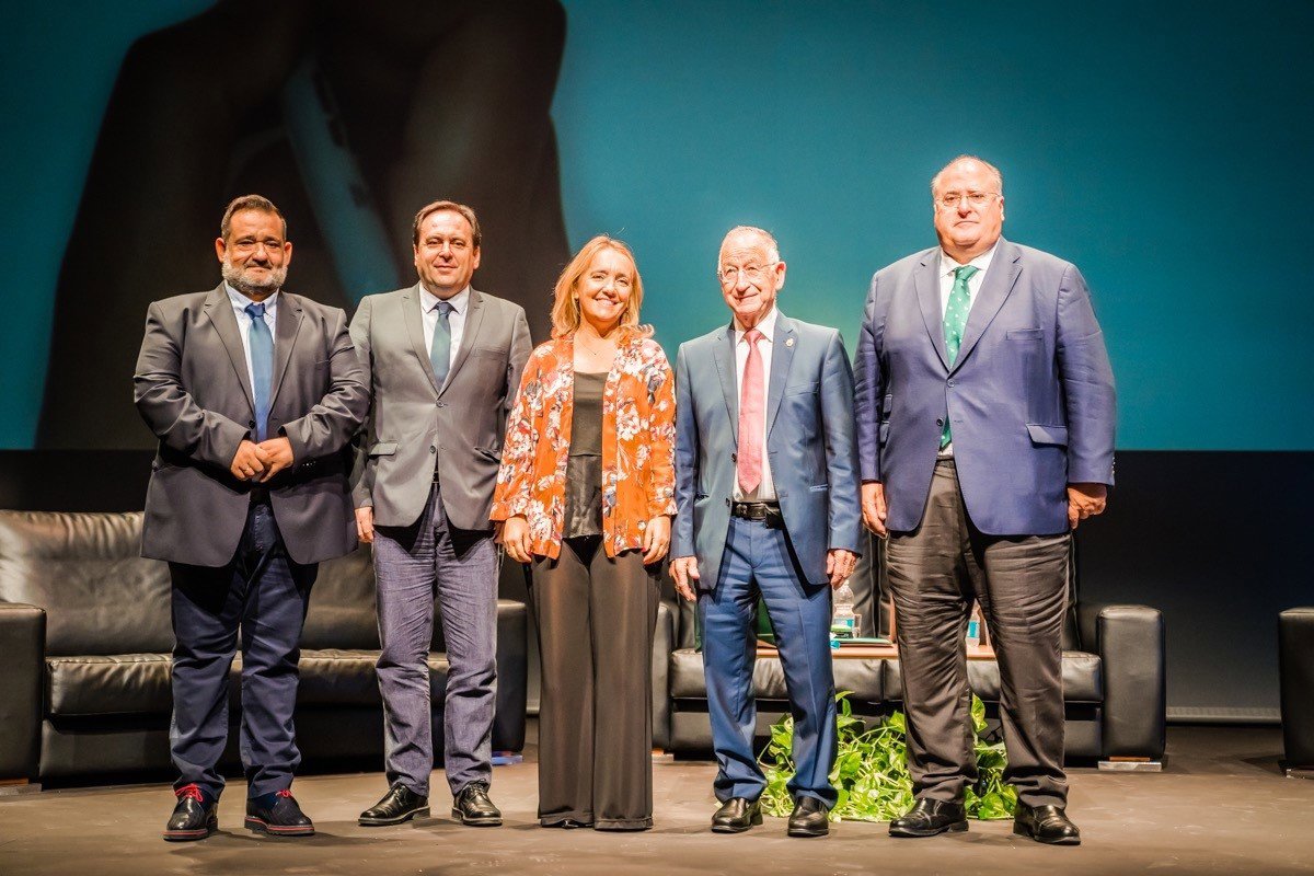 El Teatro Auditorio de Roquetas de Mar (Almería) acoge las XX Jornadas Andaluzas de Bibliotecarios