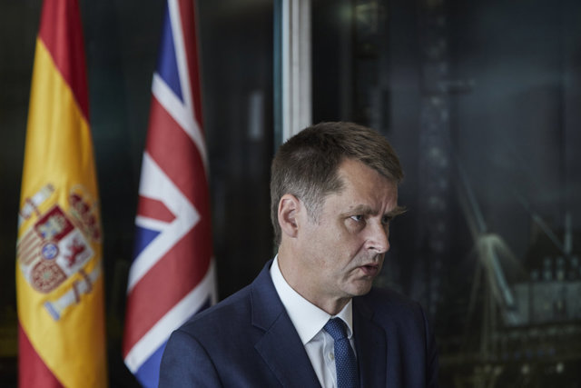 El embajador británico en España insiste en que la cuarentena no se ...