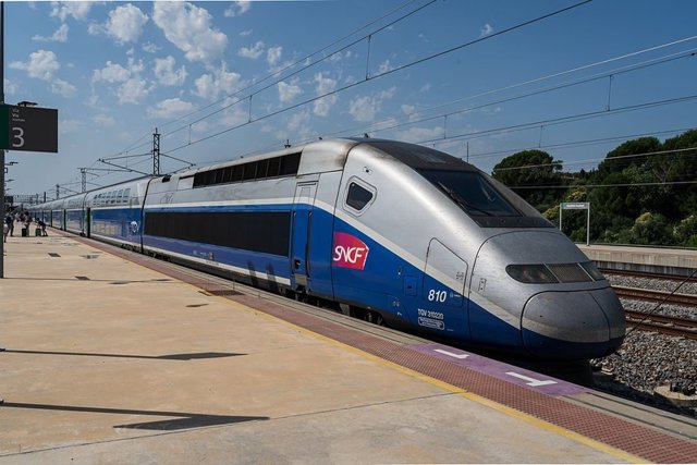 Renfe y SNCF lanzan una promoción para viajar de Barcelona a Francia a ...