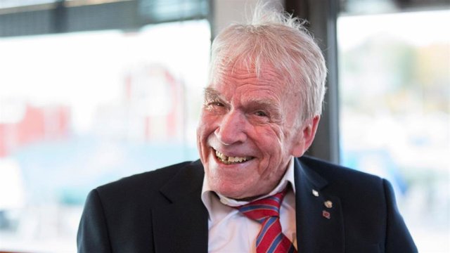 Fallece el exjugador sueco Agne Simonsson, que pasó por el Real Madrid ...