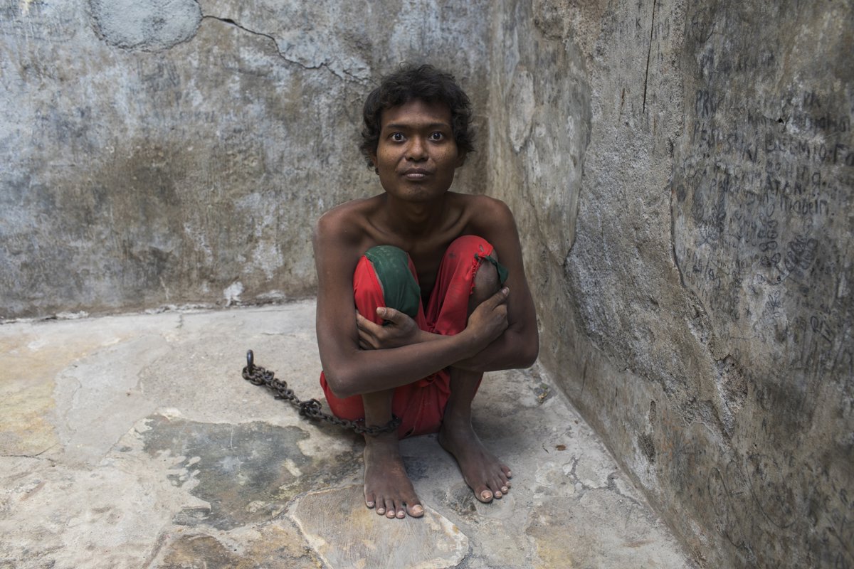 Vivir encadenados, la realidad de cientos de miles de personas con ...