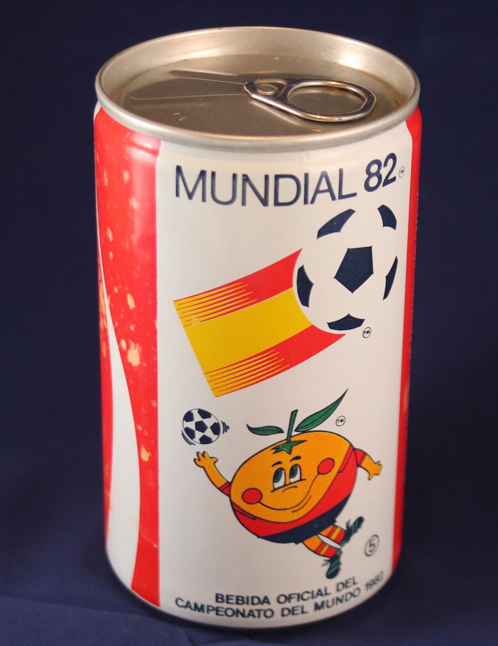 Las latas de bebidas han reducido más de 100 gramos su peso desde su ...