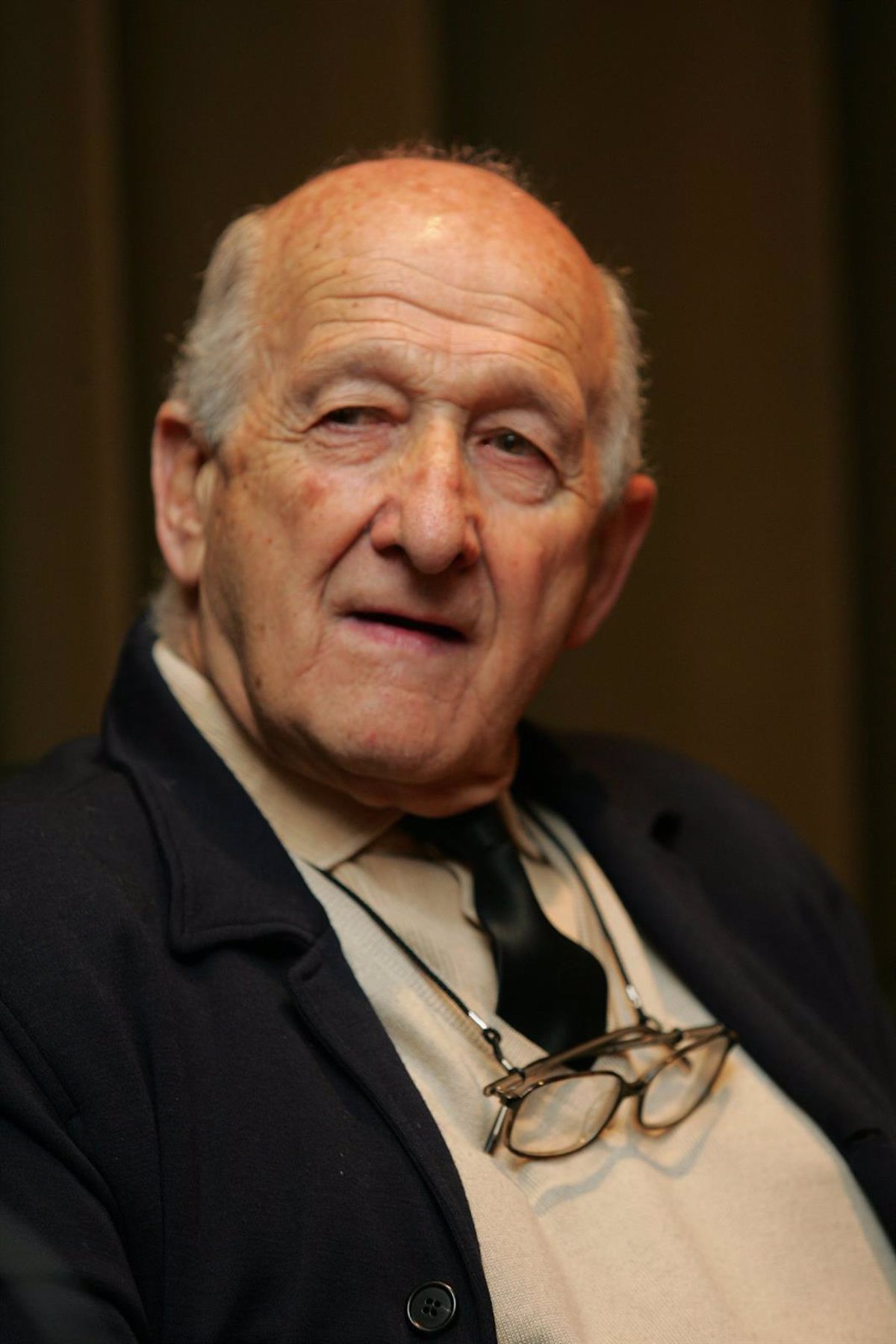 Fallece el arquitecto navarro Carlos Sobrini, catedrático y profesor de ... Fallece el arquitecto navarro Carlos Sobrini, catedrático y profesor de ...