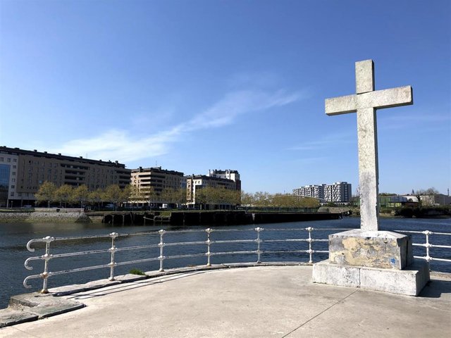 Barakaldo sustituirá la Cruz del Cabo Quilates de la Darsena de Portu ...