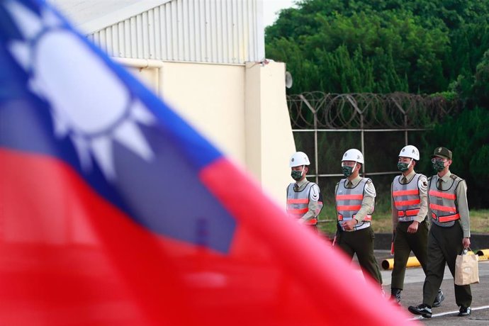 Taiwán Denuncia La Incursión De 16 Aviones Militares Chinos En Su