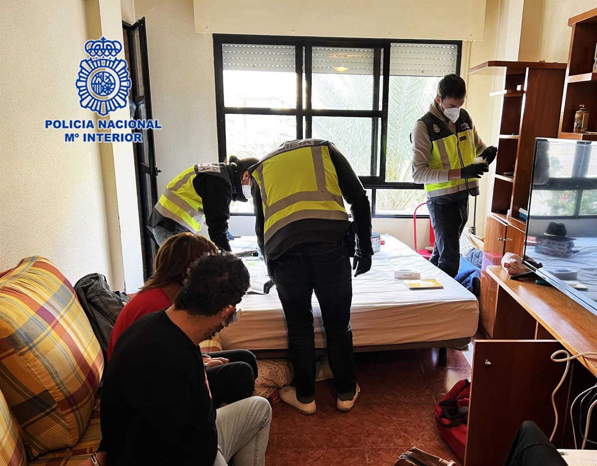 La Policía Nacional desmantela en Murcia una organización criminal dedicada a la trata de seres ...