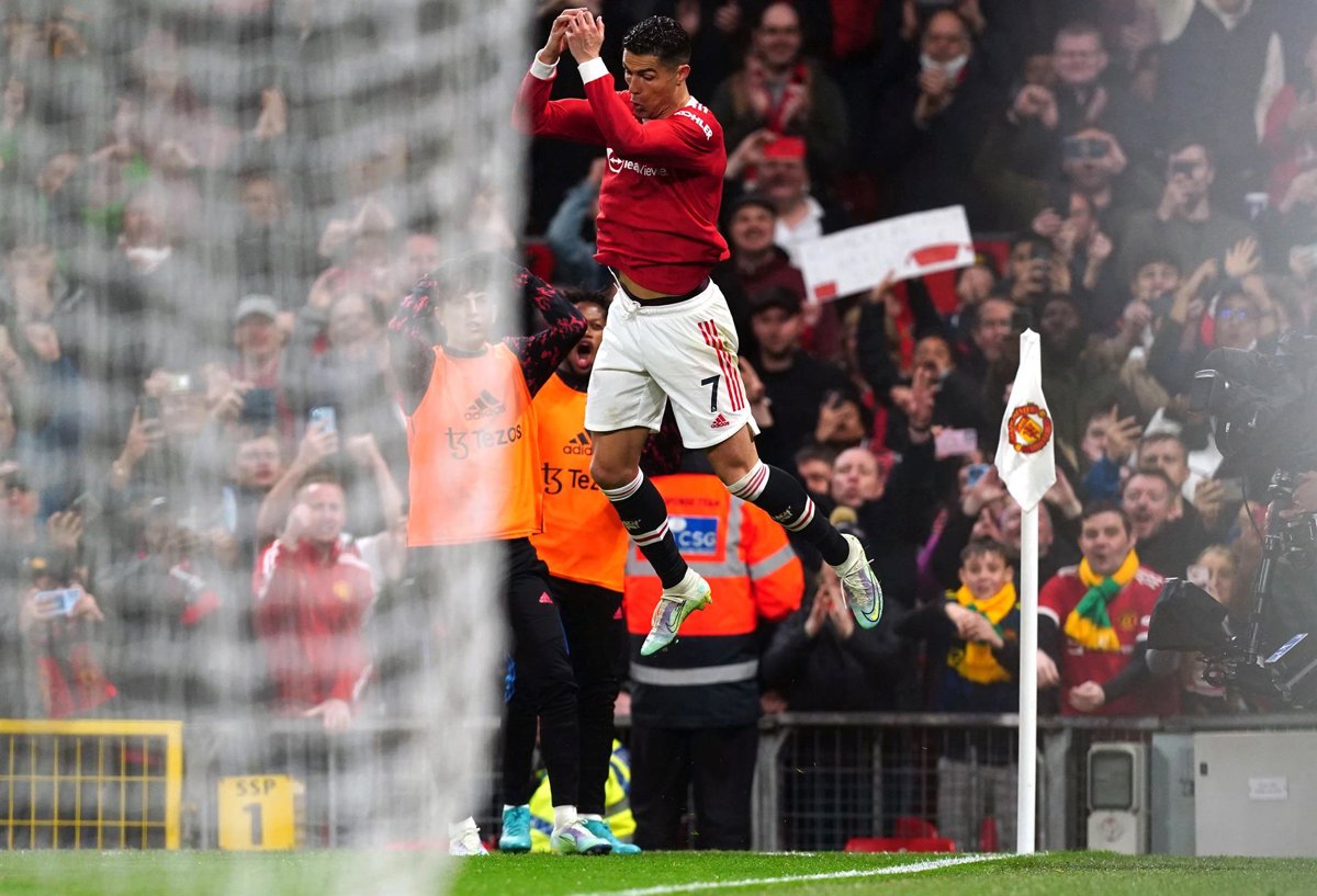 El Manchester United golea al Brentford para volver a la senda de la ...