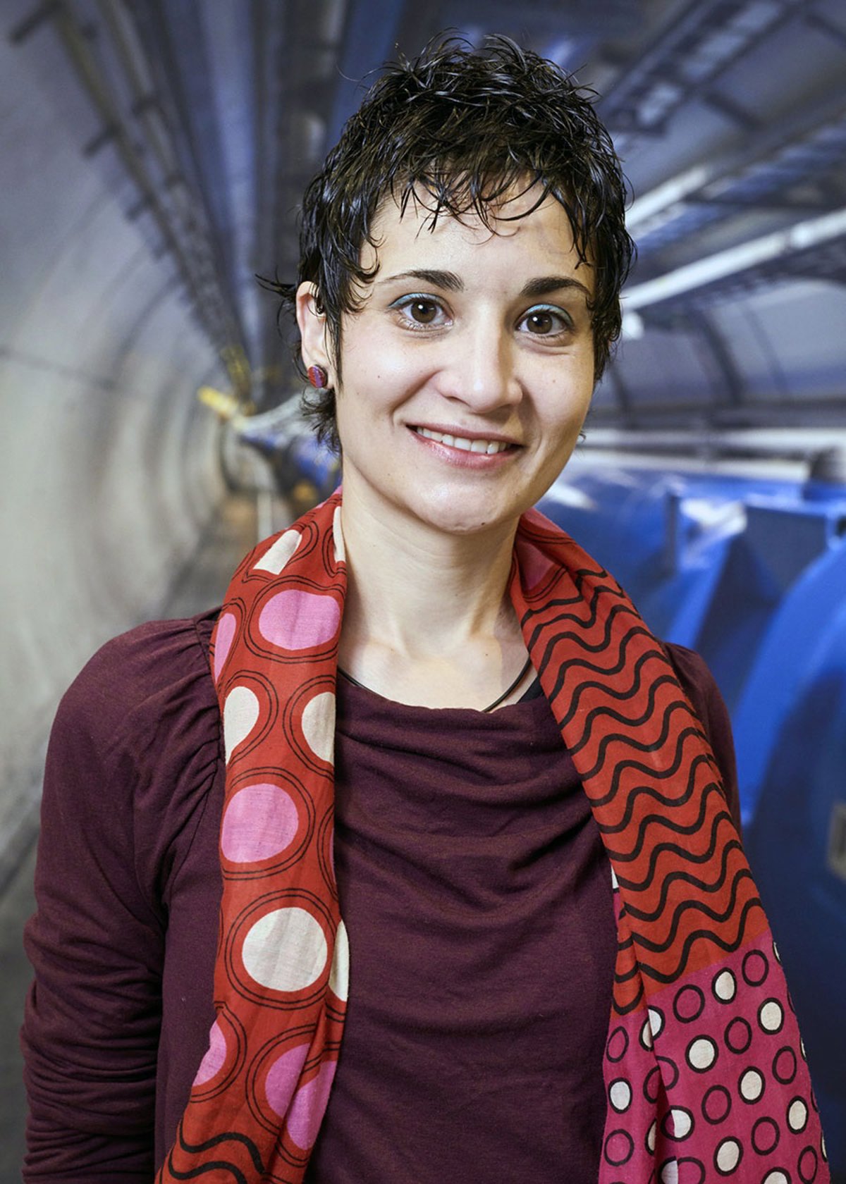 María Moreno, investigadora de l'IFIC, rep la beca Leonardo a ...