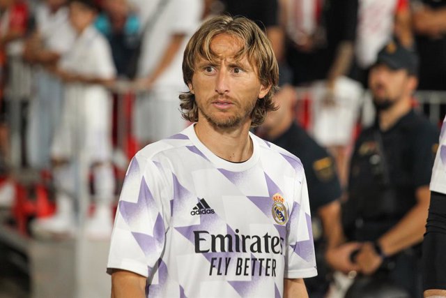 Modric: "Me pone muy contento que me reconozcan así en otros estadios"