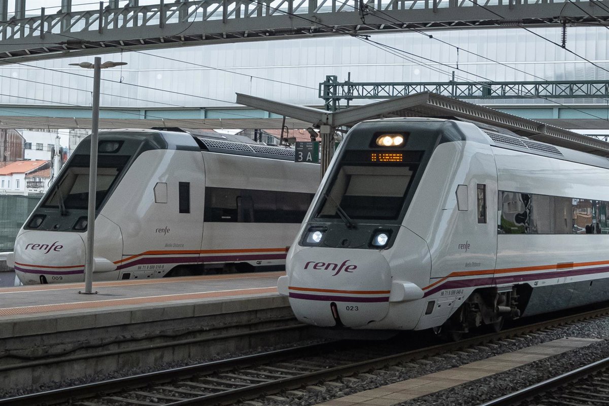 Los usuarios de Renfe en Andalucía adquieren 9.796 abonos gratis de Cercanías en un solo día