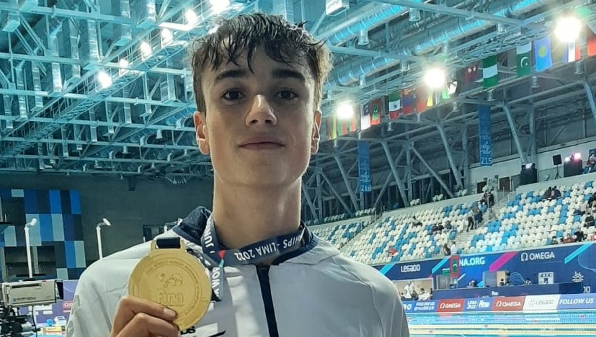 Carlos Garach se proclama campeón del mundo junior de 800 metros libre