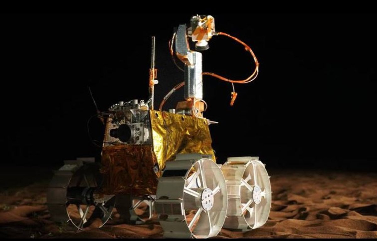 Emiratos fija para noviembre el lanzamiento de su rover lunar