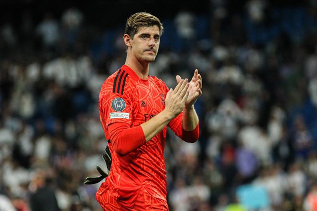 Courtois regresa a la convocatoria del Real Madrid un mes después