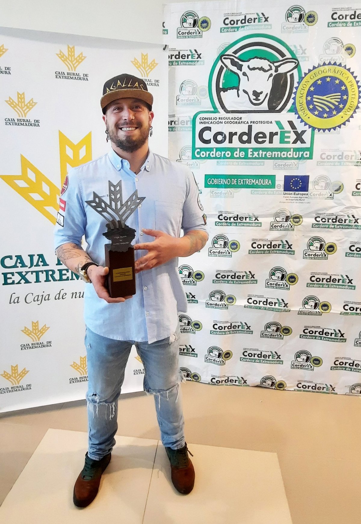 Antonio Luis Falcón se alza con el XV Premio Espiga Corderex-Caja Rural ...