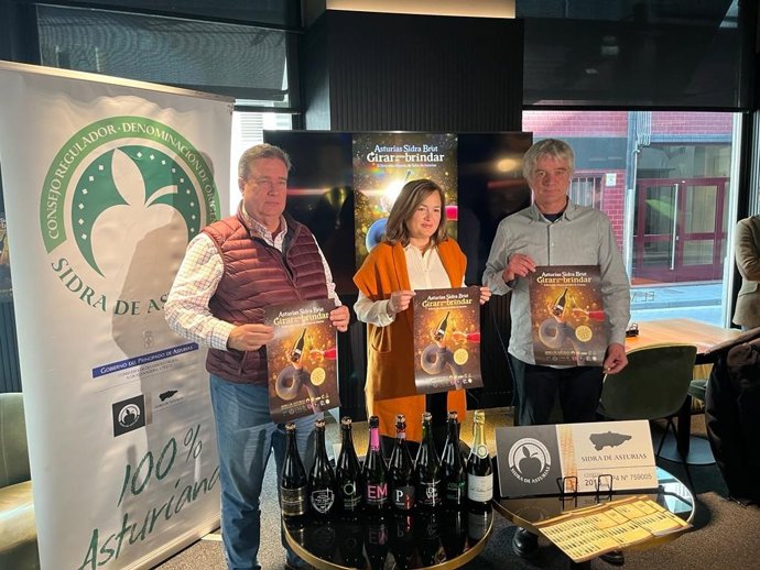 Un total de 150 establecimientos van ufiertar esta navidá sidra esplumoso