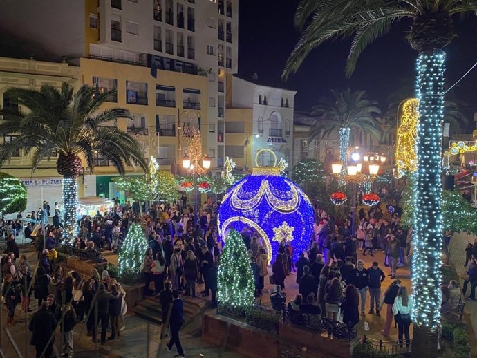 Alcalá de Guadaíra (Sevilla) da inicio con el alumbrado de Navidad a una programación con ...